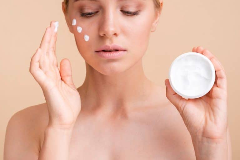 Cómo Saber Si Tu Protector Solar Ayuda A Prevenir Manchas